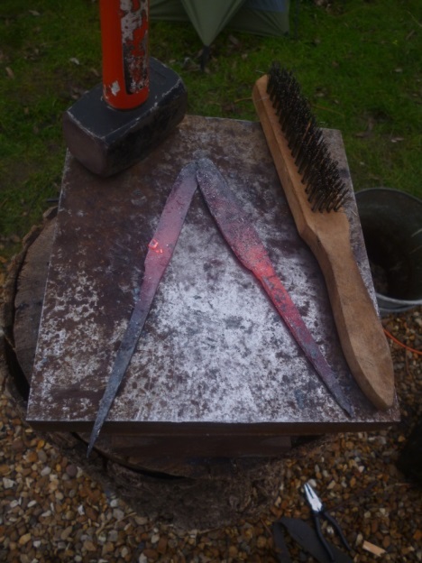 Backyard forging – Part 1: Setting your forge and Smithing a knife ...