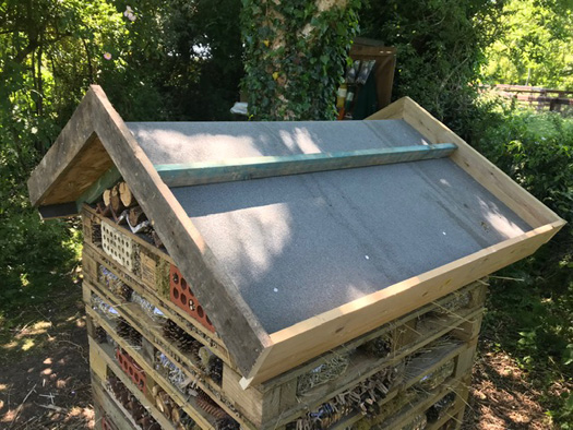 Our Big Bug House – Final part – Woodland Ways Blog – Bushcraft and ...